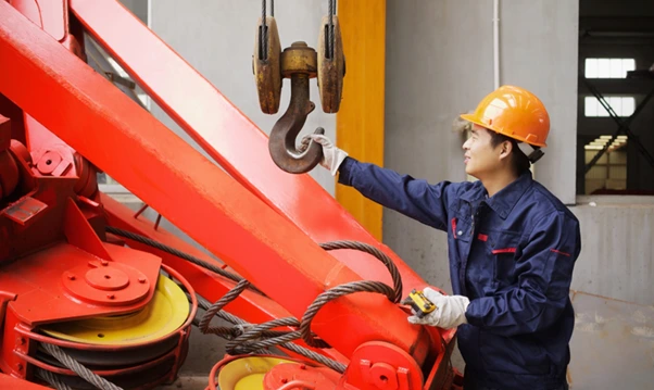 The Ultimate Daily Crane Inspection Checklist | HL Equipment